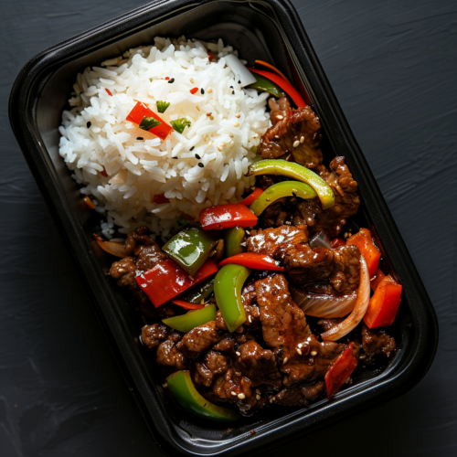 Black Pepper Beef over Steamed White Rice and Bell Pepper – MyoMeals